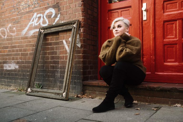 Ela. - Im Interview - Female Voices